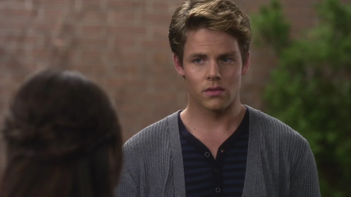 Duncan Albert | Pretty Little Liars Wiki | Fandom