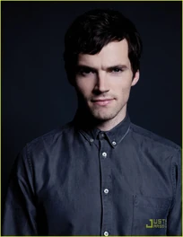 Ian Harding / Gallery | Pretty Little Liars Wiki | Fandom