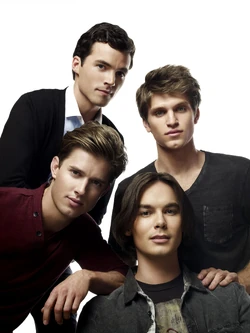 Pretty Little Liars Boys Names