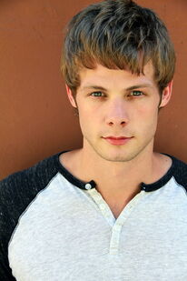 Brandon W. Jones / Gallery | Pretty Little Liars Wiki | Fandom