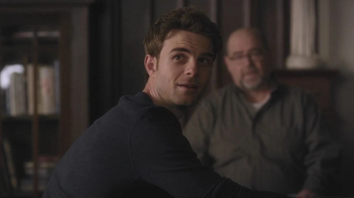 Dean Stavros | Pretty Little Liars Wiki | Fandom