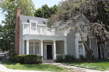 Fields house | Pretty Little Liars Wiki | Fandom