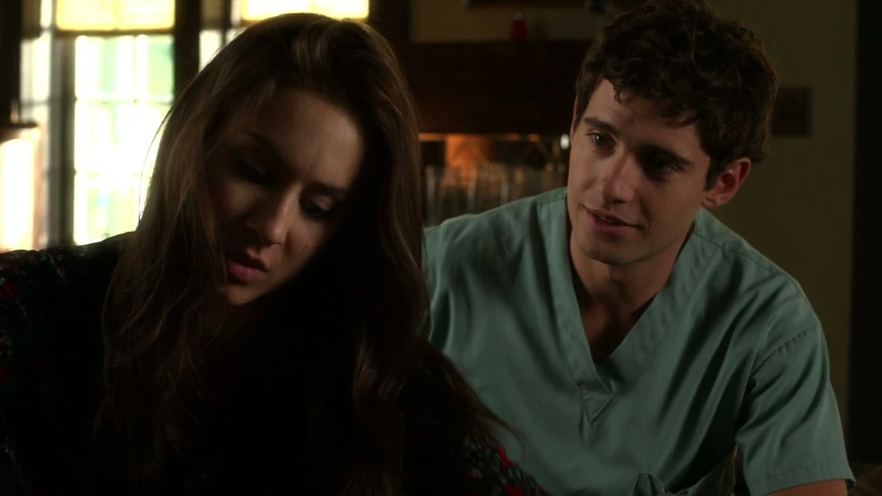 Pretty Little Liars Wren And Spencer Kiss