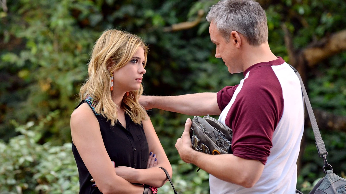 Into the Deep | Pretty Little Liars Wiki | Fandom