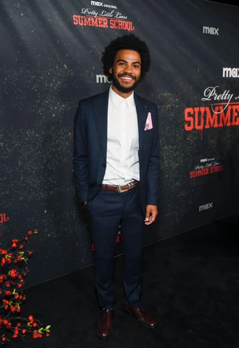 Noah Alexander Gerry | Pretty Little Liars Wiki | Fandom