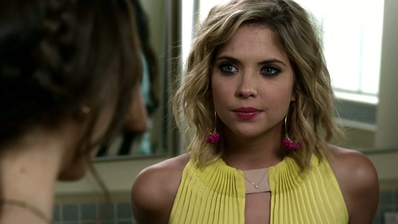Hanna Pretty Little Liars Hair Season 3