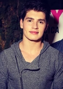 Gregg Sulkin / Galería | Pretty Little Liars Wiki | Fandom