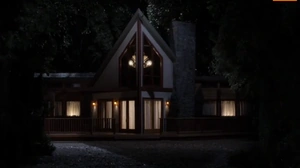 The Thornhill Lodge | Pretty Little Liars Wiki | Fandom