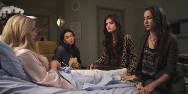 Moments Later | Pretty Little Liars Wiki | Fandom