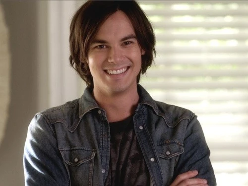 Caleb Rivers / Galería | Pretty Little Liars Wiki | Fandom