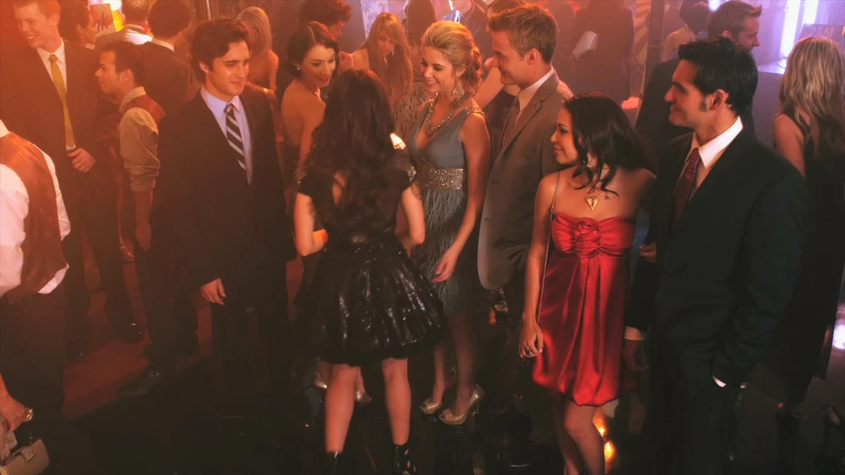 There's No Place Like Homecoming | Pretty Little Liars Wiki | Fandom