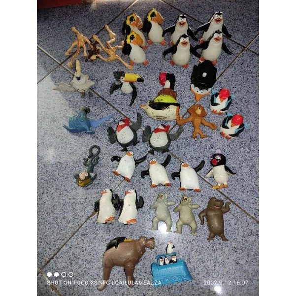 BURGER KING SAVANNAH ROCK TROPICAL LAWN TROPICAL POOL TROPICAL ROCK TROPICAL TREE BUSH GROVE ...