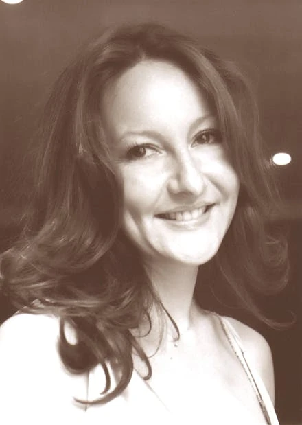 Sarah Gibb | Wiki Princesse Academy | Fandom