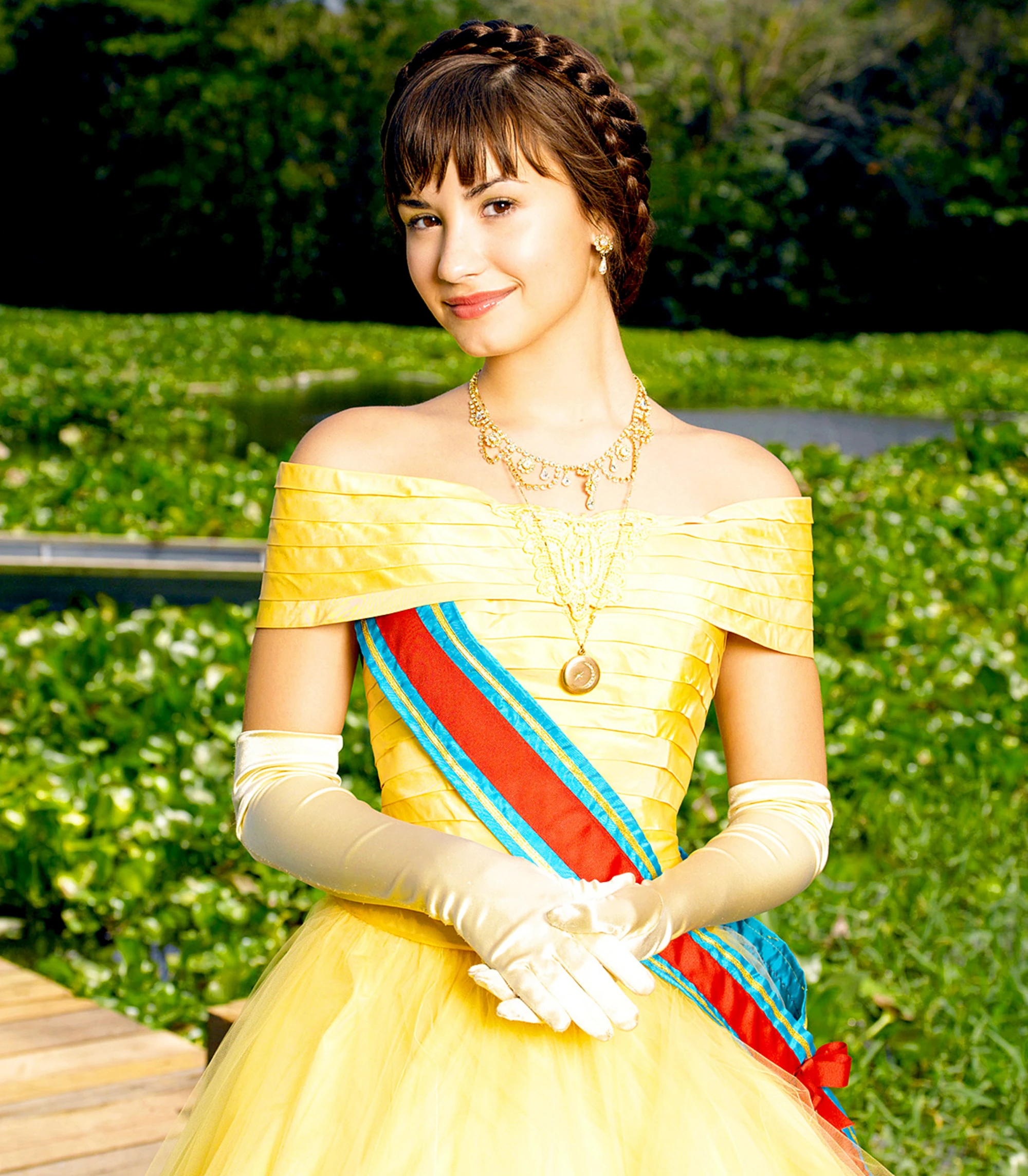 Rosalinda Maria Montoya-Fioré / Rosie Gonzalez | Princess Protection ...