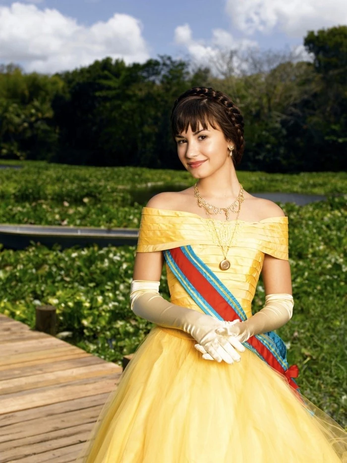 Selena Gomez And Demi Lovato Princess Protection Program Wallpapers