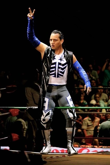 Rey Cometa | Pro Wrestling | Fandom