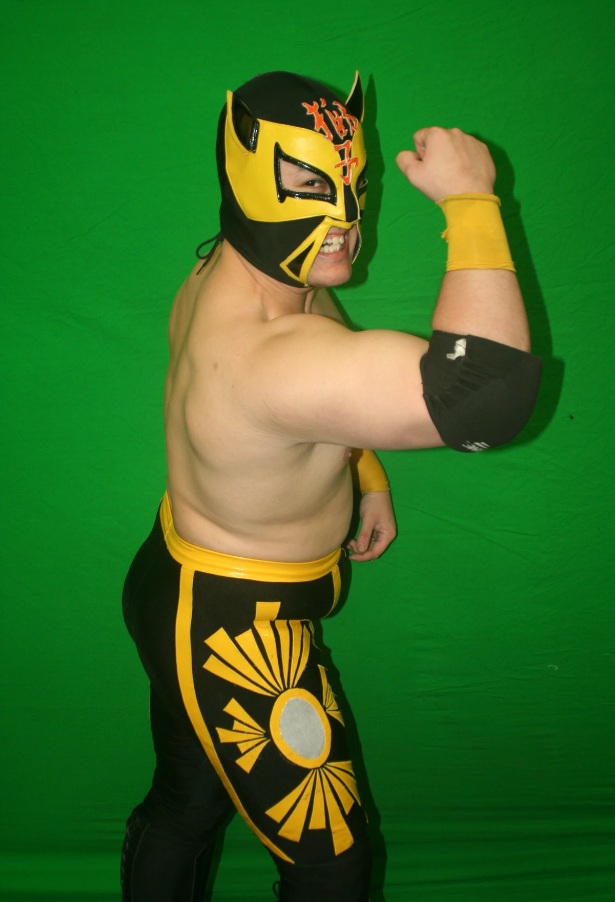 Leon Ikusa | Pro Wrestling | Fandom