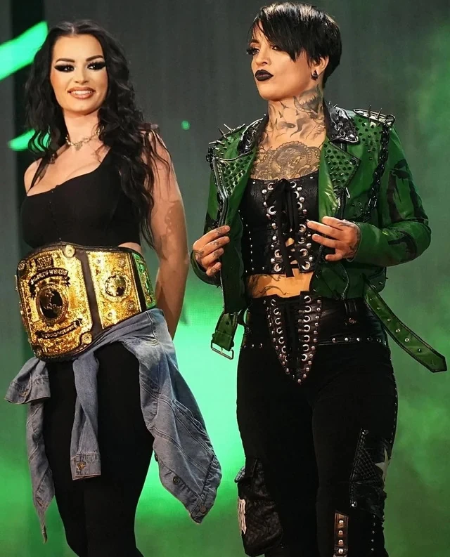 The Outcasts (AEW) | Pro Wrestling | Fandom