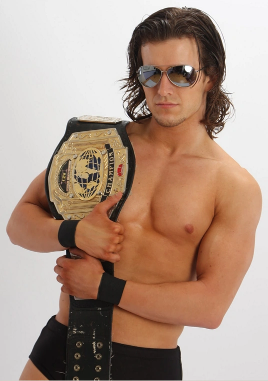 Galeria de Adam Cole | Wiki Pro Wrestling | Fandom