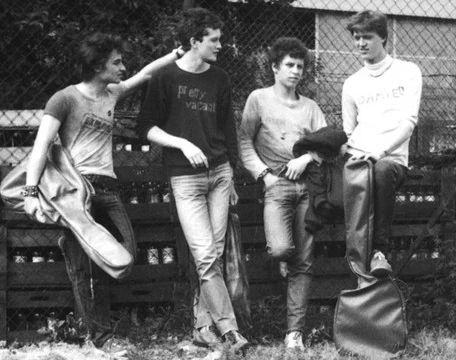 Dezerter | Punk Wiki | Fandom