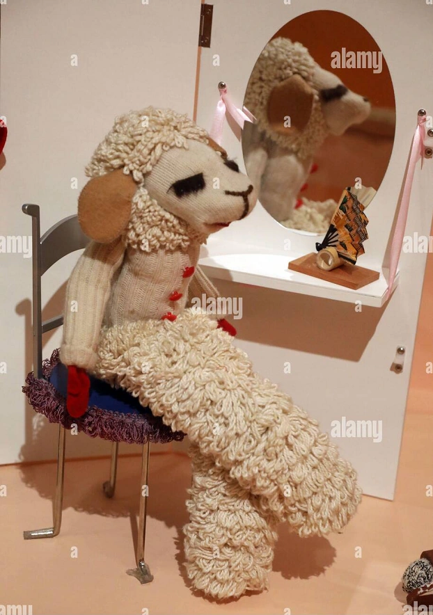 Lamb Chop | Puppet Wiki | Fandom