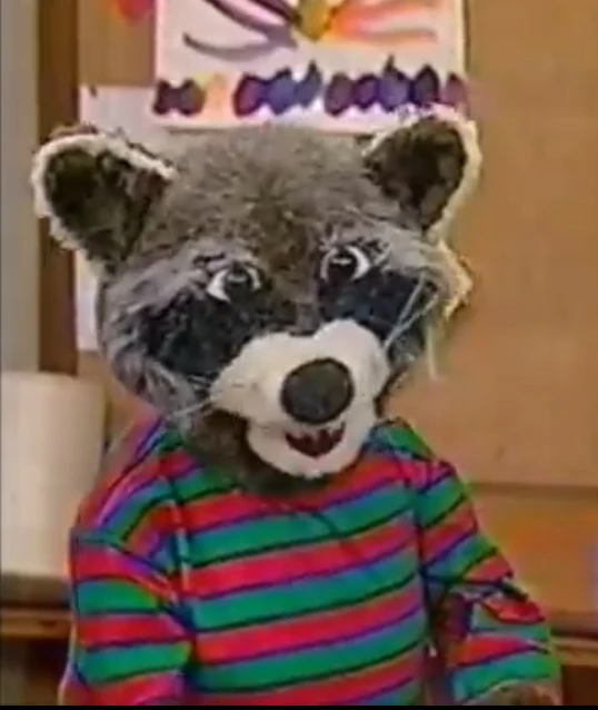 Lorenzo the Raccoon | Puppet Wiki | Fandom