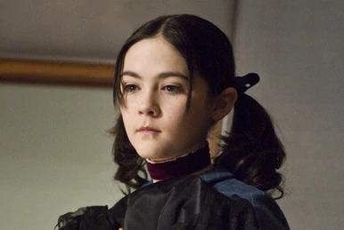 esther orphan makeup tutorial