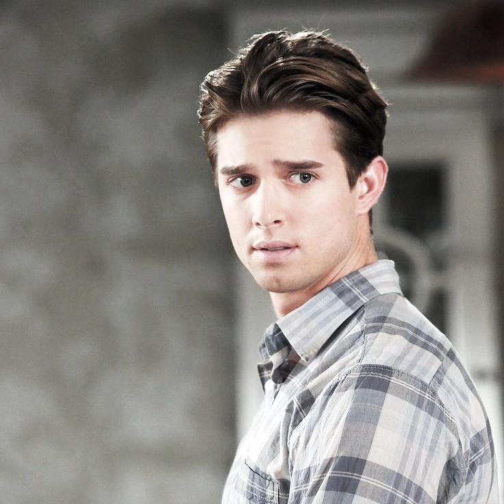 Robbie Starn (DW) | Purry Productions Wikia | Fandom