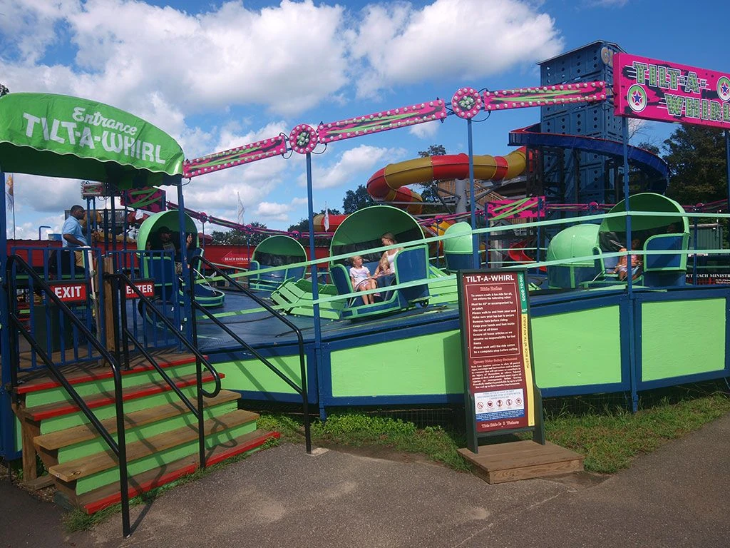 Tilt-A-Whirl | Quassy Amusement Park Wiki | Fandom