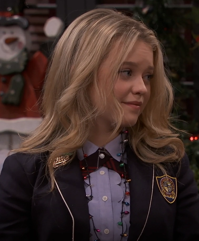 Poppy Strout | Queen Victoria Academy Wiki | Fandom