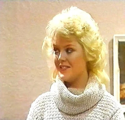 Rogerina | Queenband.wikia Wiki | Fandom