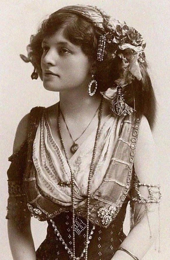 Amber Grace | Questest Friends Wiki | Fandom