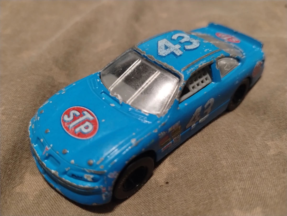 43 Bobby Hamilton | Racing Champions Diecast Wiki | Fandom