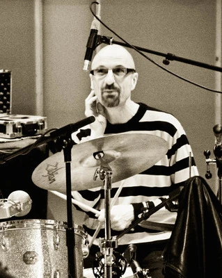 Clive Deamer | Radiohead Knowledge Base | Fandom