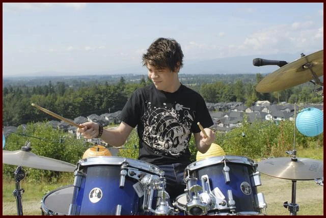 Category:The Gs | Radio Rebel Wiki | Fandom