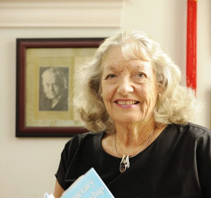 Hazel Henderson | Raffi Wiki | Fandom