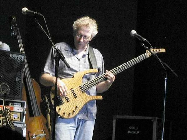 Byron House | Raffi Wiki | Fandom