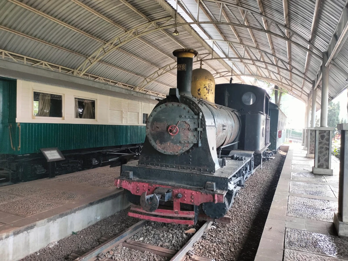 Lokomotif DSM 26-29 | Kereta Api Indonesia Wiki | Fandom