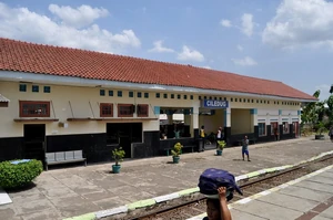 Stasiun Ciledug | Kereta Api Indonesia Wiki | Fandom