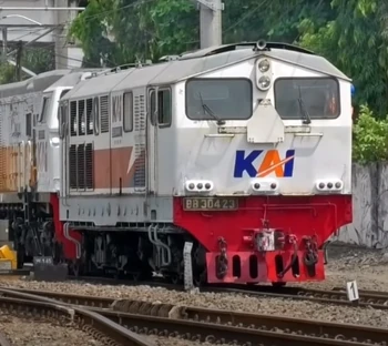 Lokomotif BB304 | Kereta Api Indonesia Wiki | Fandom