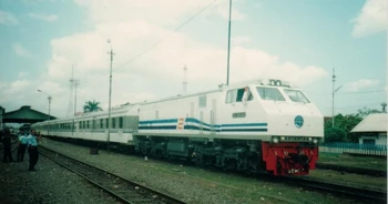 Lokomotif CC203 | Kereta Api Indonesia Wiki | Fandom