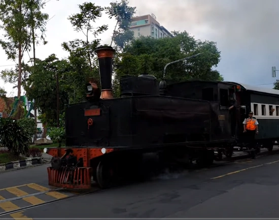 Lokomotif C12 | Kereta Api Indonesia Wiki | Fandom