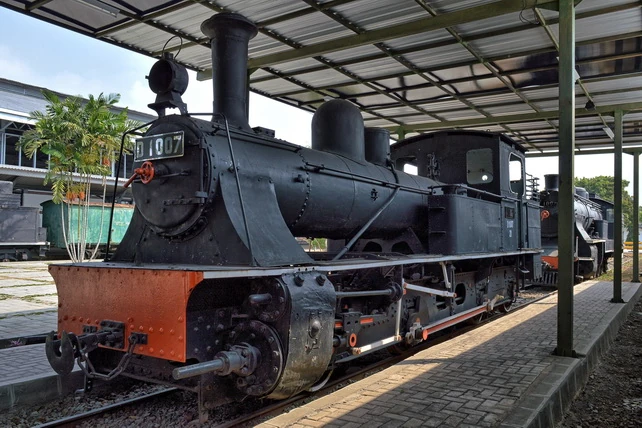 Lokomotif D10 | Kereta Api Indonesia Wiki | Fandom