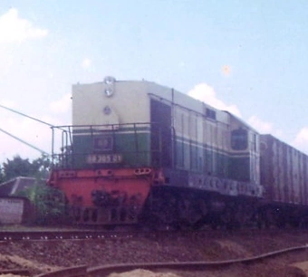 Lokomotif BB305 | Kereta Api Indonesia Wiki | Fandom