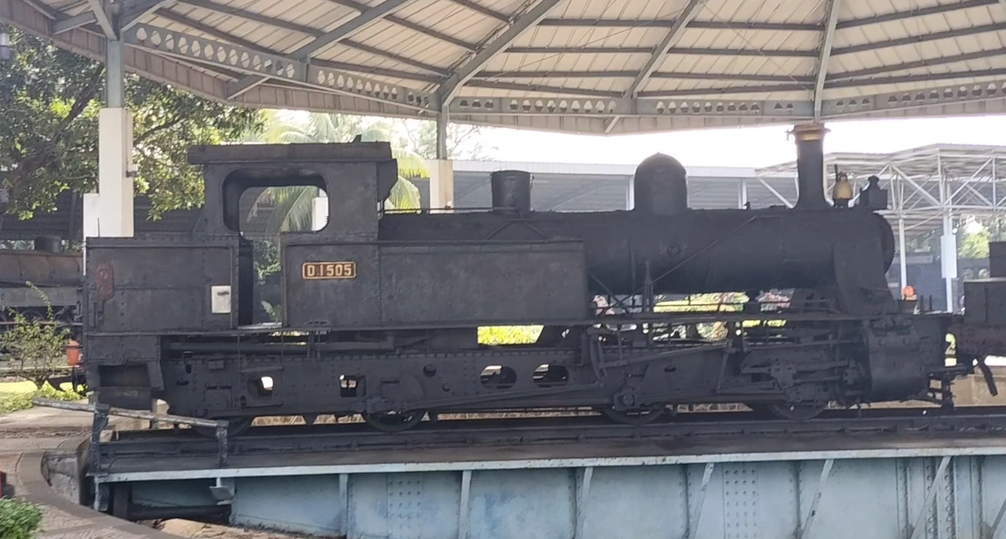 Lokomotif D15 | Kereta Api Indonesia Wiki | Fandom
