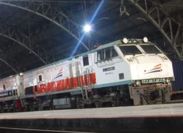 Lokomotif CC204 | Kereta Api Indonesia Wiki | Fandom