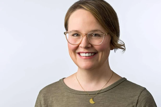 Raina Telgemeier | Go Raina! Wiki | Fandom