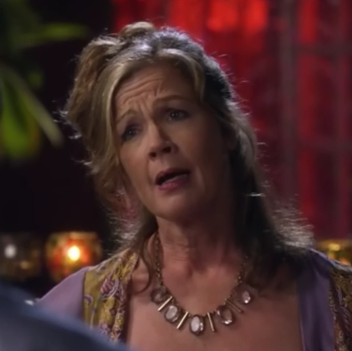 Louise Thompson | Raising Hope Wiki | Fandom