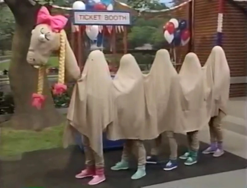 Sally the Camel | Randy's Wildhouse Wiki | Fandom