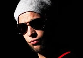 4Tune | Rapbattle Wikia | Fandom